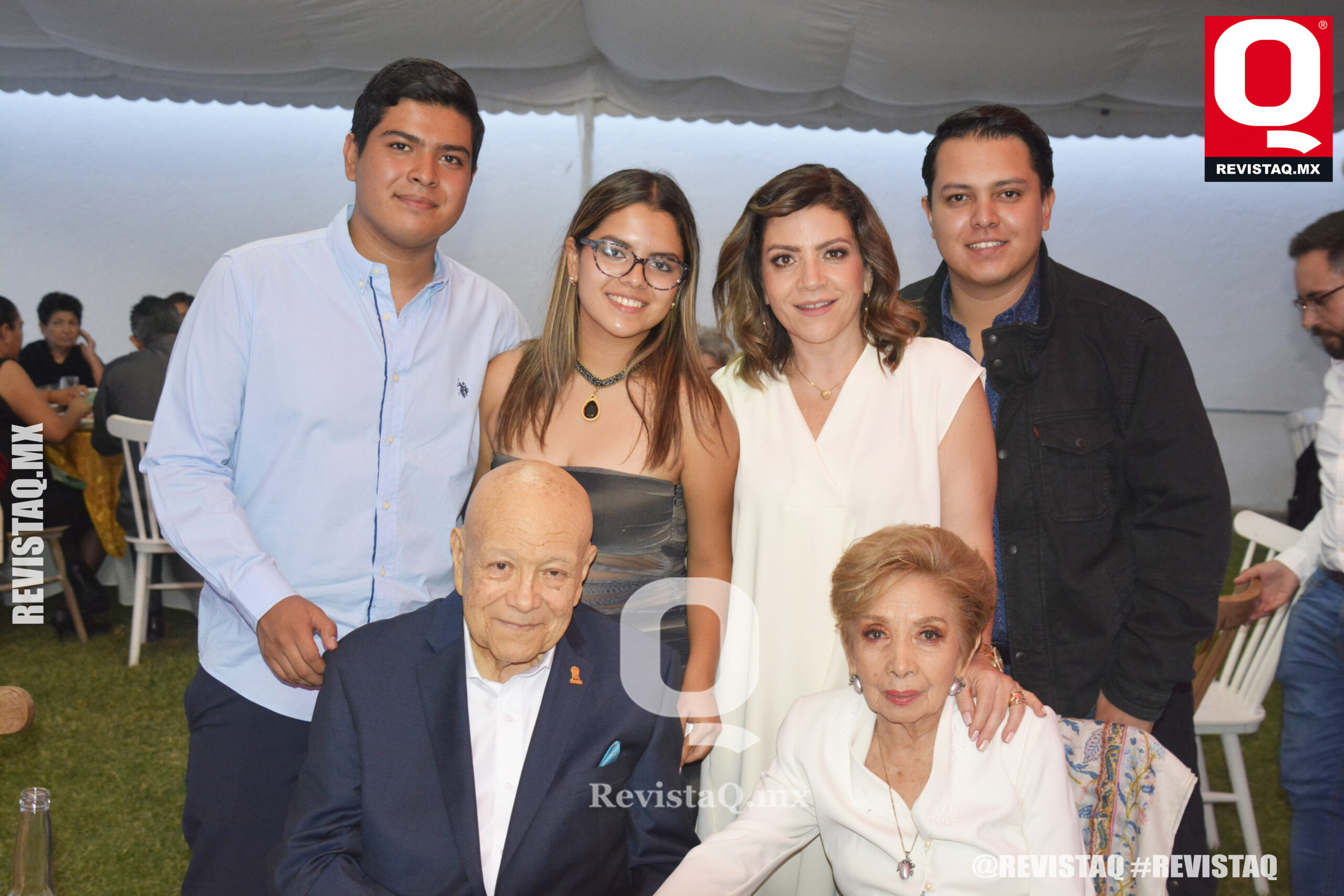 Q Retro. - EL DR. EDUARDO RAMÍREZ GRANJA FESTEJA SU 80 ANIVERSARIO - Revista Q