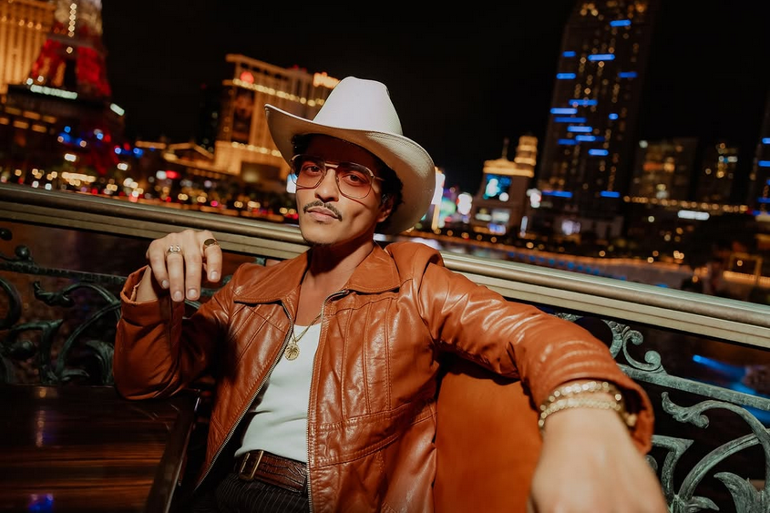 BRUNO MARS ROMPE EL SILENCIO Y REVELA LA PORTADA DE SU NUEVO ÁLBUM ...