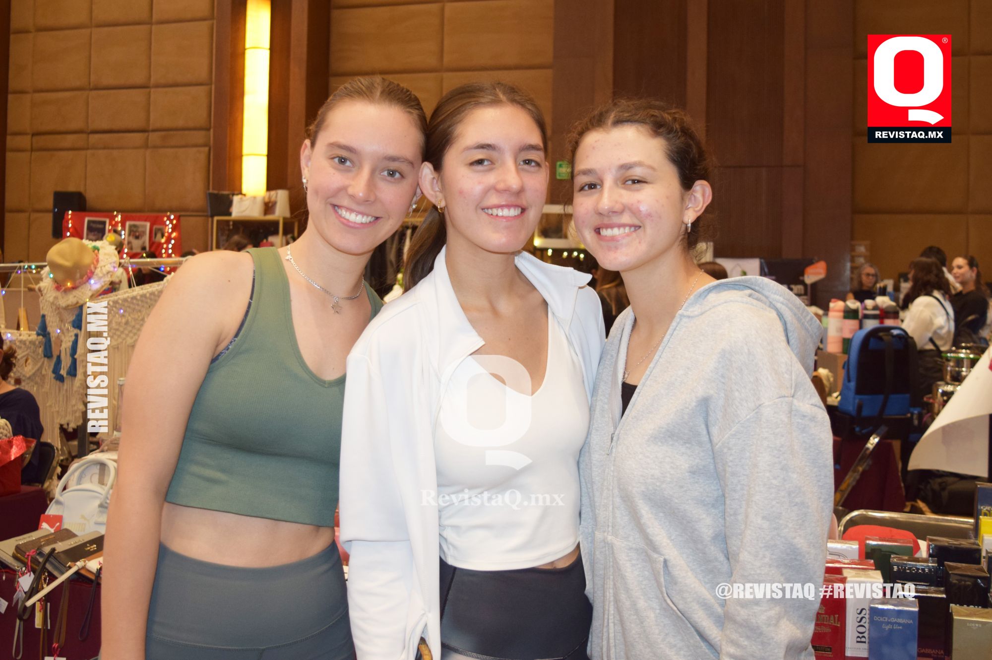 Compran con causa en el “Christmas Bazar Mom´s” - Revista Q