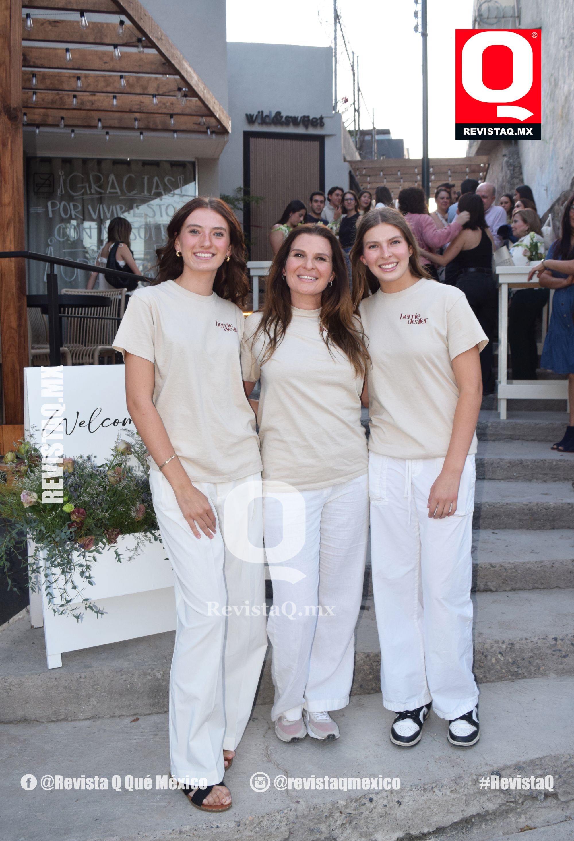 DIANA CASTILLO Y SUS HIJAS JULIETA CASTRO Y PAOLA CASTRO INAUGURAN WILD ...