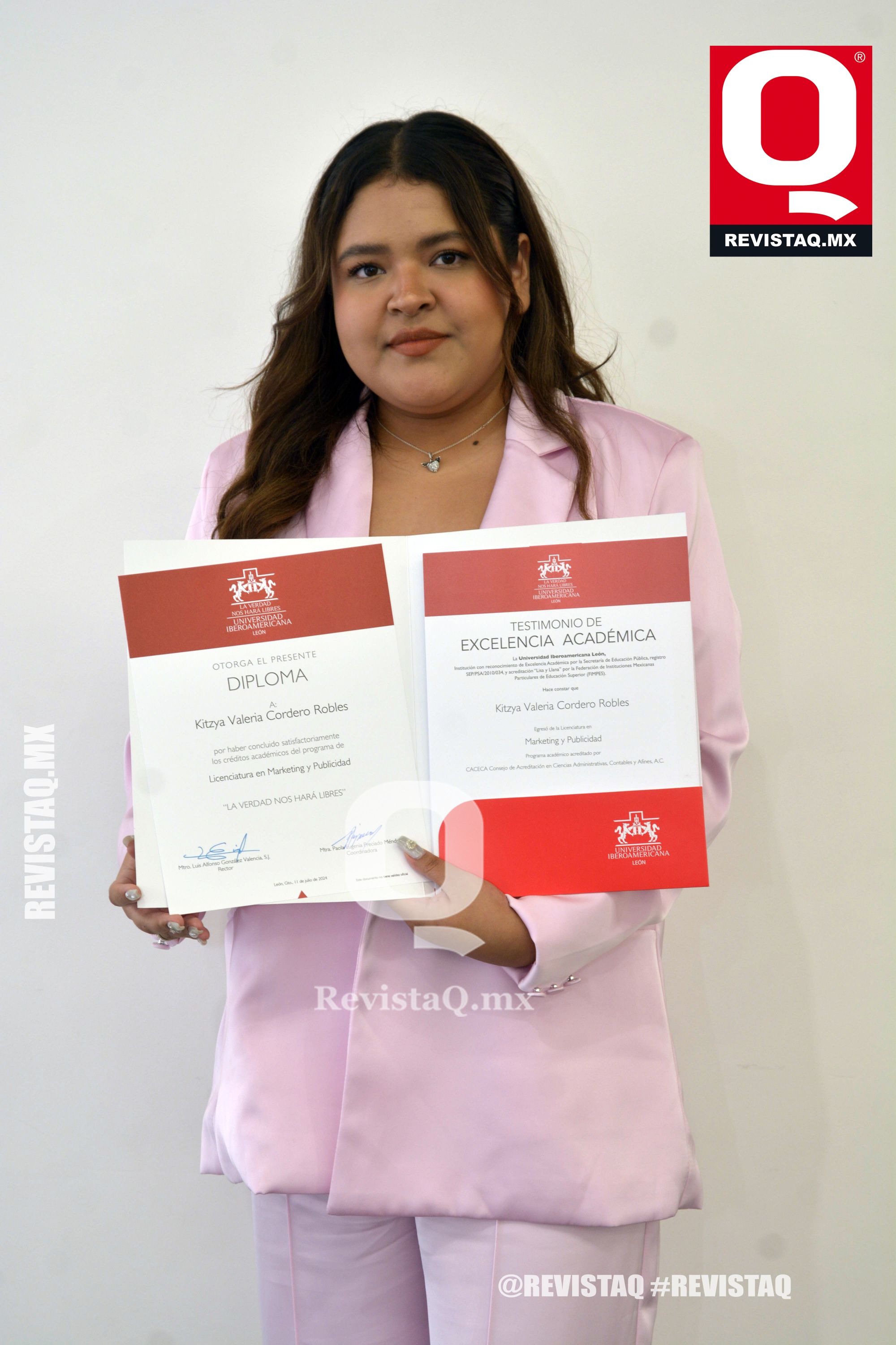 DIPLOMA QUE ENORGULLECE - Revista Q