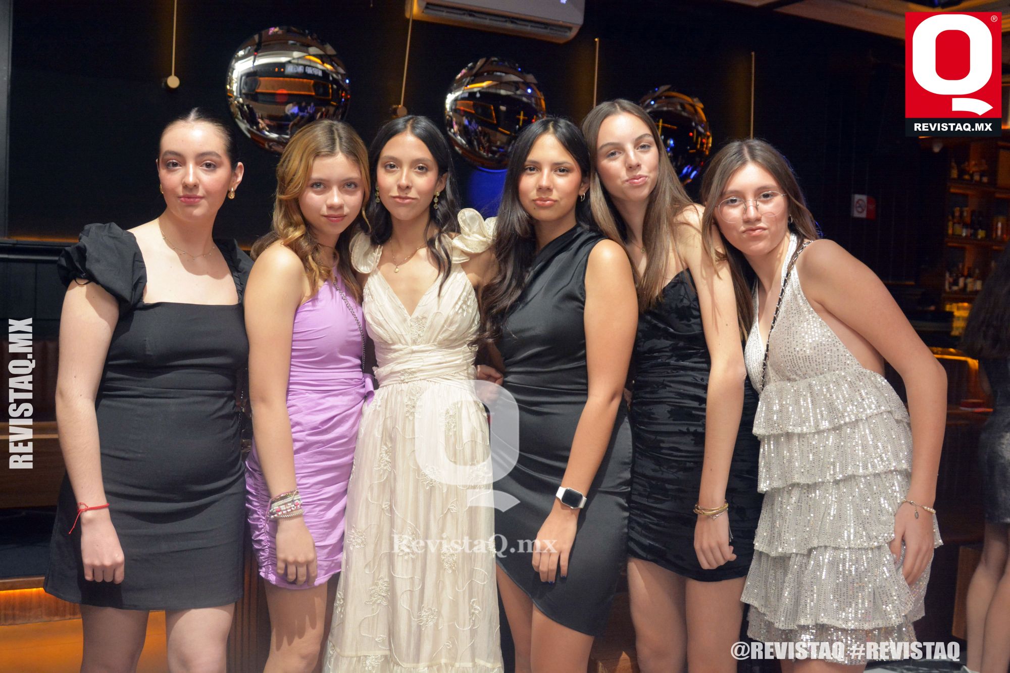 Dulces quince años de Natasha Anguiano - Revista Q