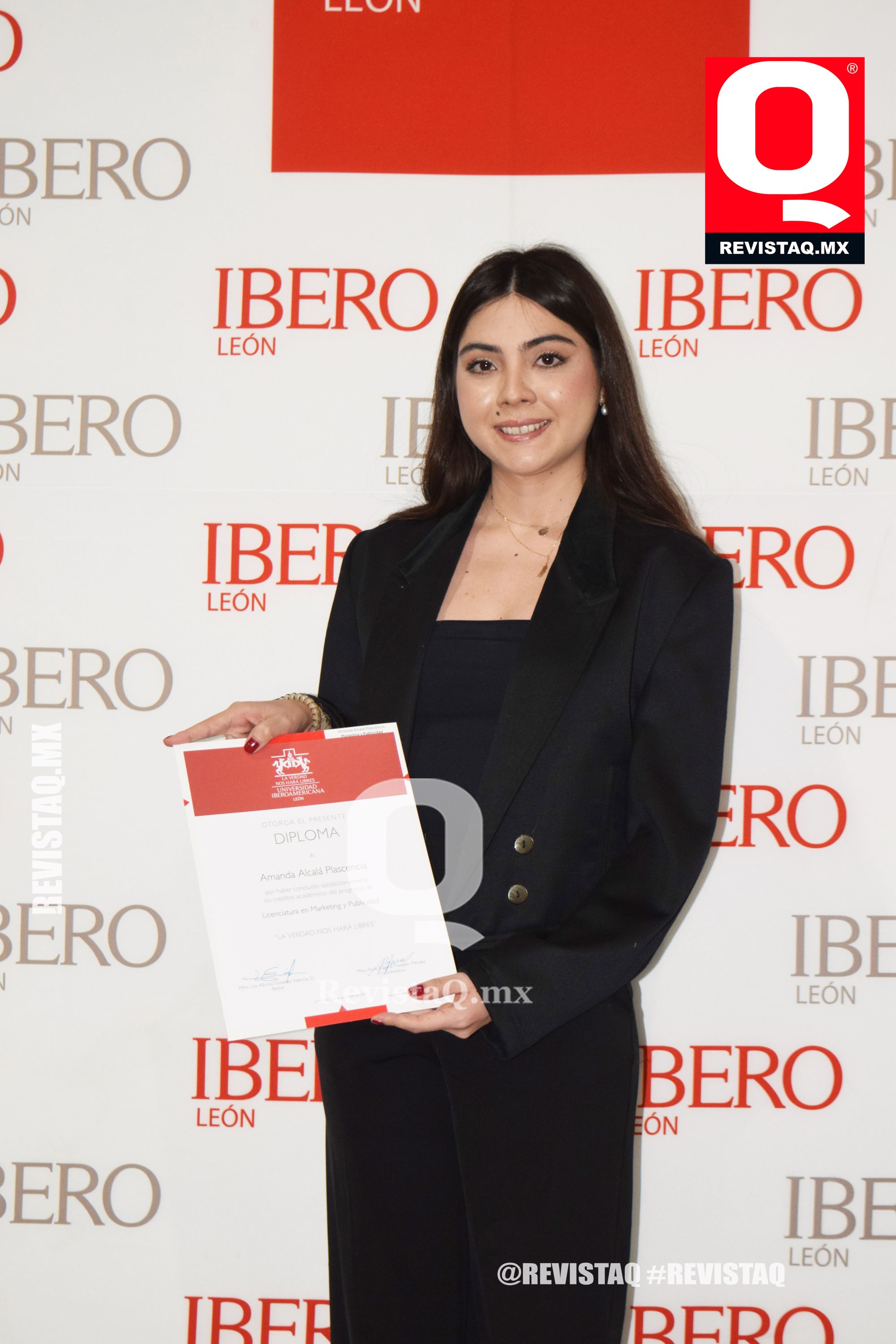 FELICES EN SU EVENTO - Revista Q