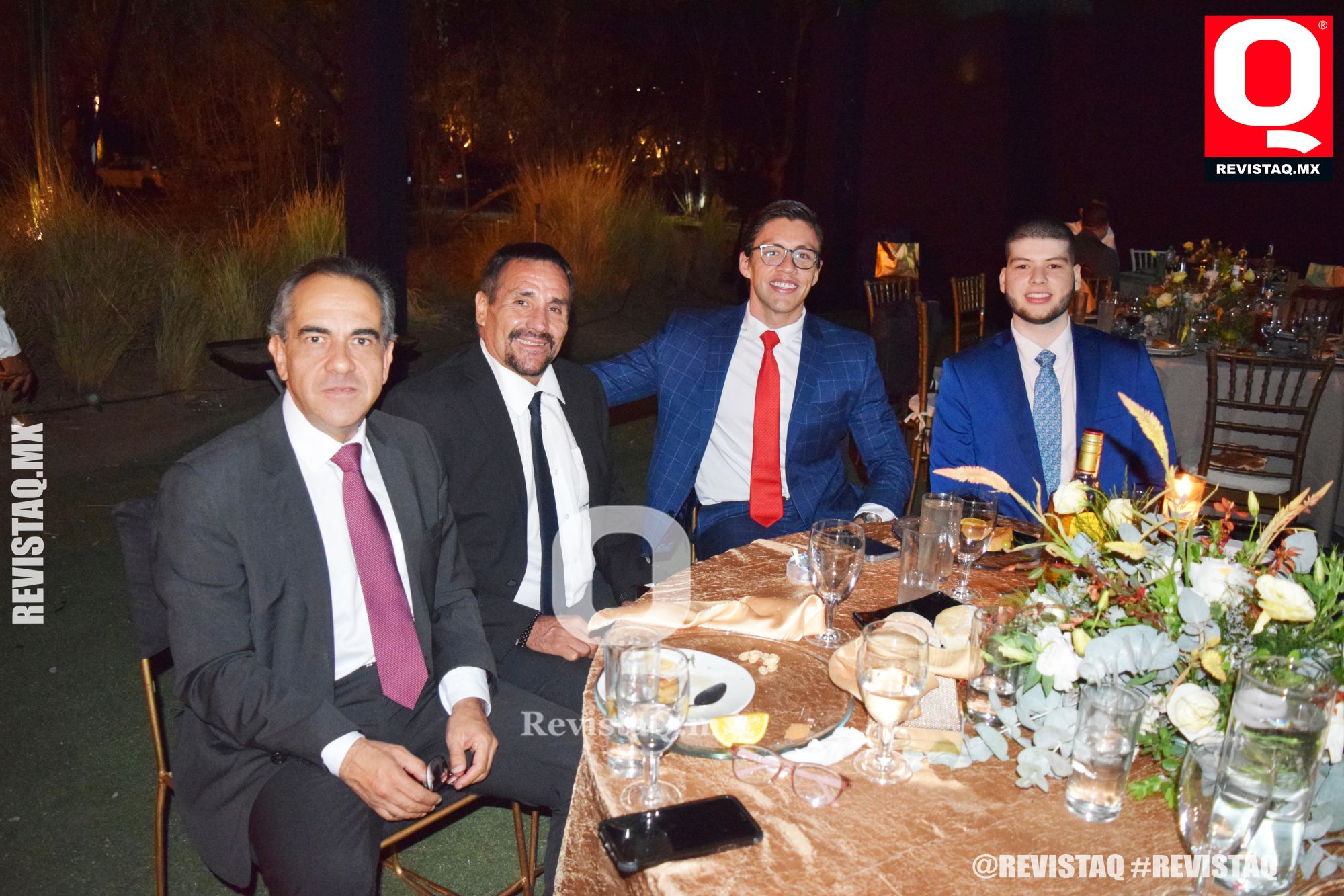 Q RETRO. - SE GRADÚAN ESTUDIANTES DEL MIRAFLORES DE BACHILLERATO ...