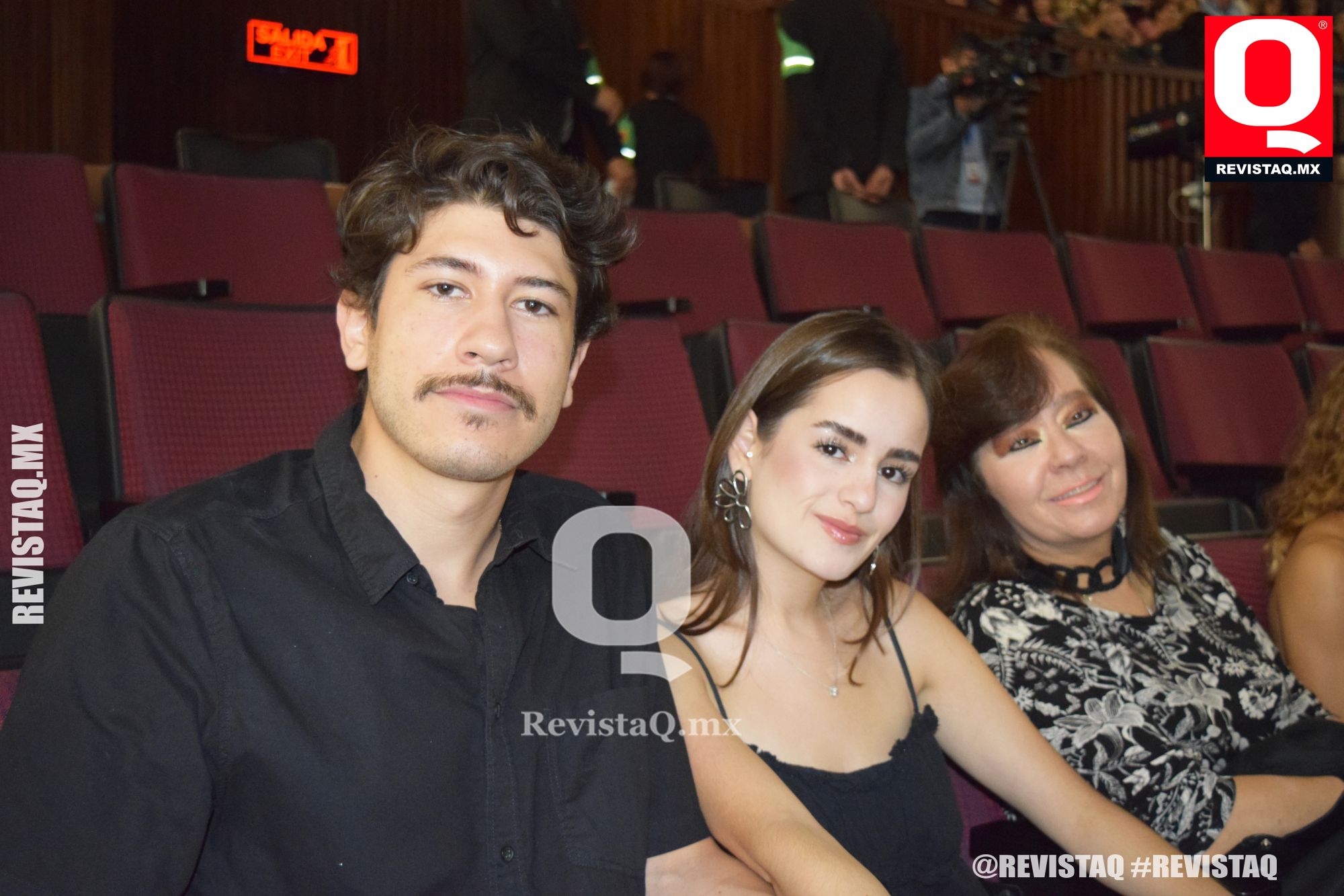 José Adrián conquistó a su público en el Manuel Doblado - Revista Q