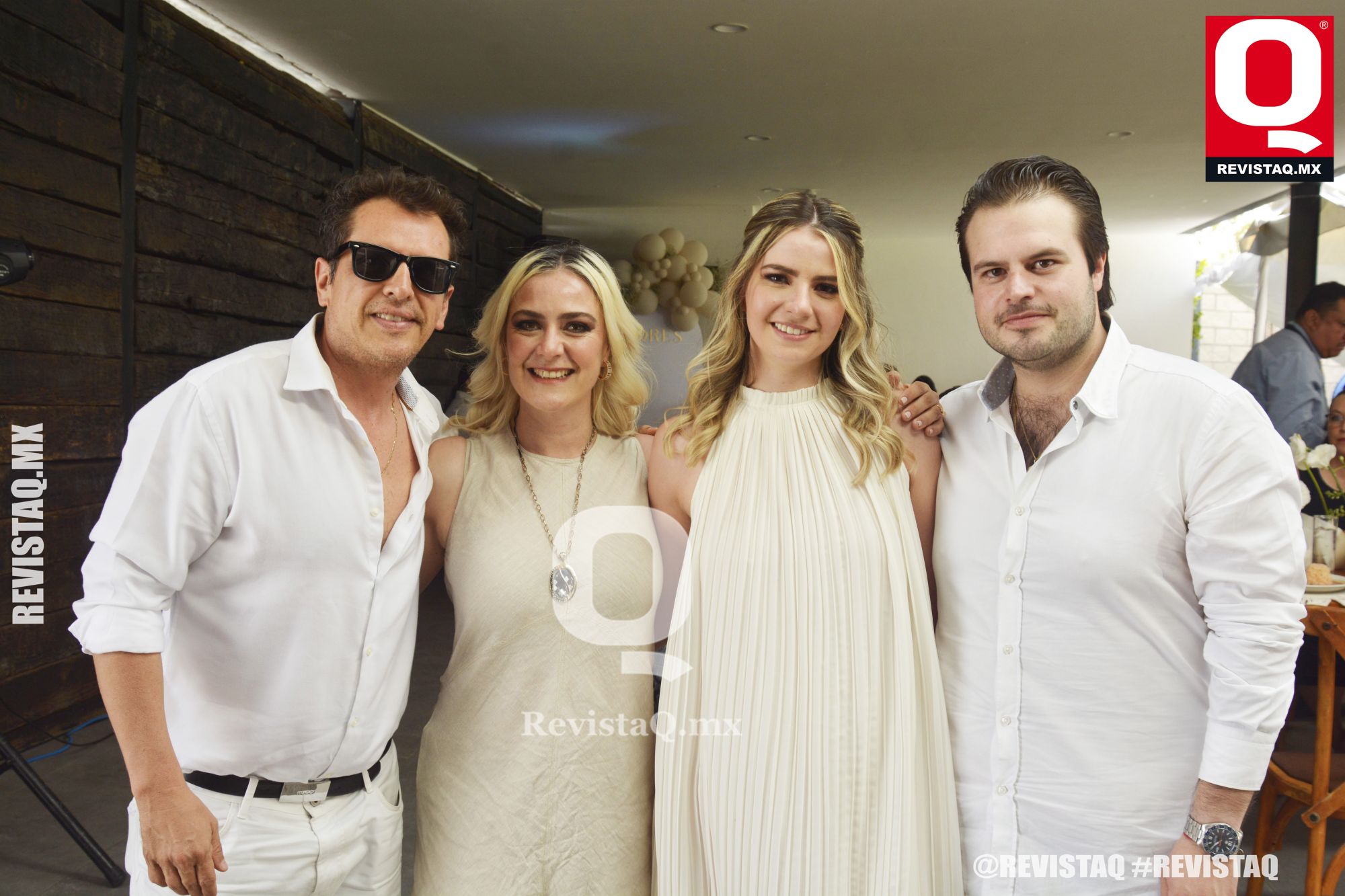 Memorable bautizo del pequeño Andrés González - Revista Q