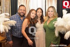 Natasha Anguiano brilla en su fiesta de XV - Revista Q