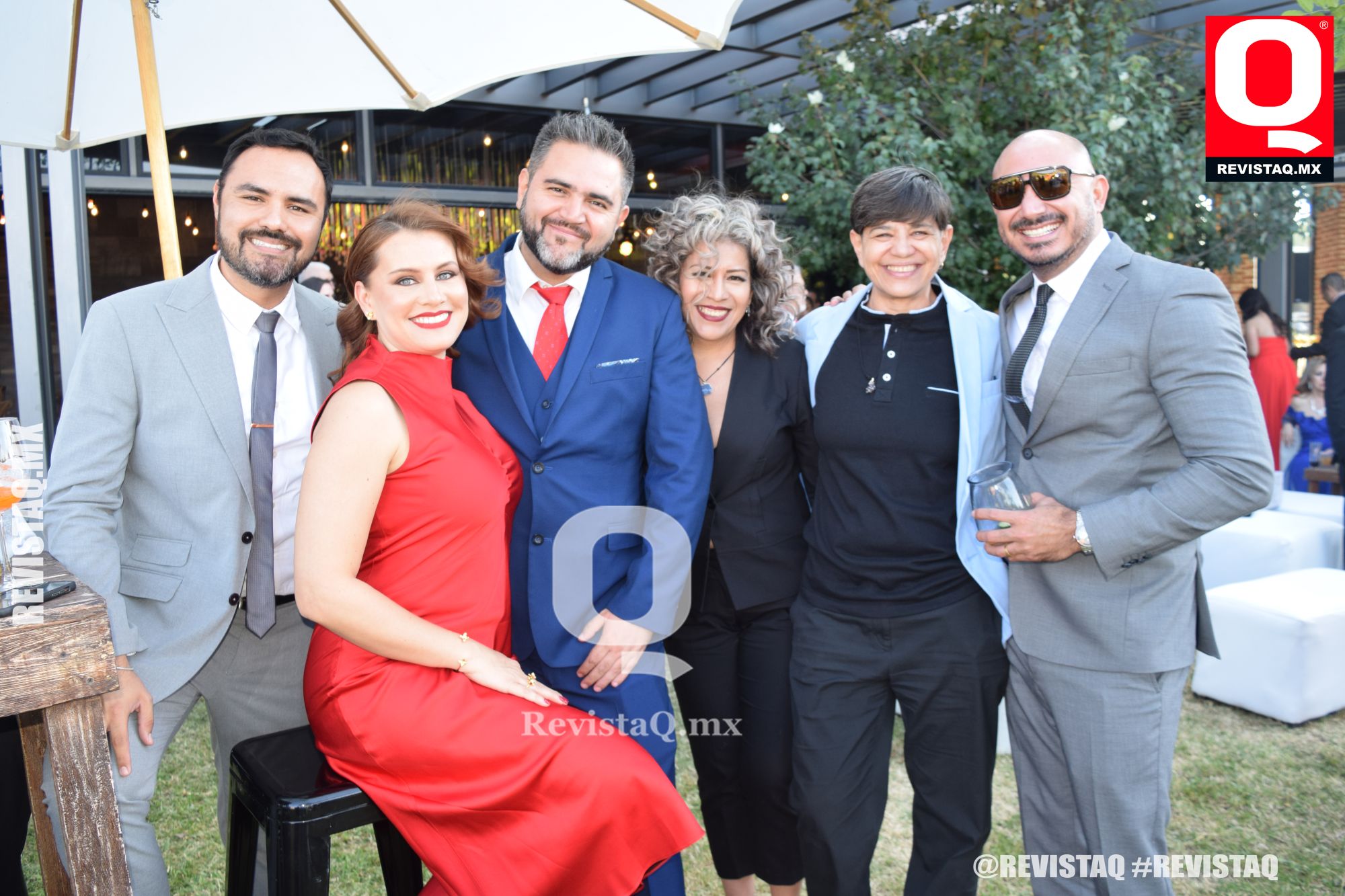 Q RETRO. - CELEBRAN JORGE CORTÉS Y PILAR BALVANERA SU GRAN BODA DE ...