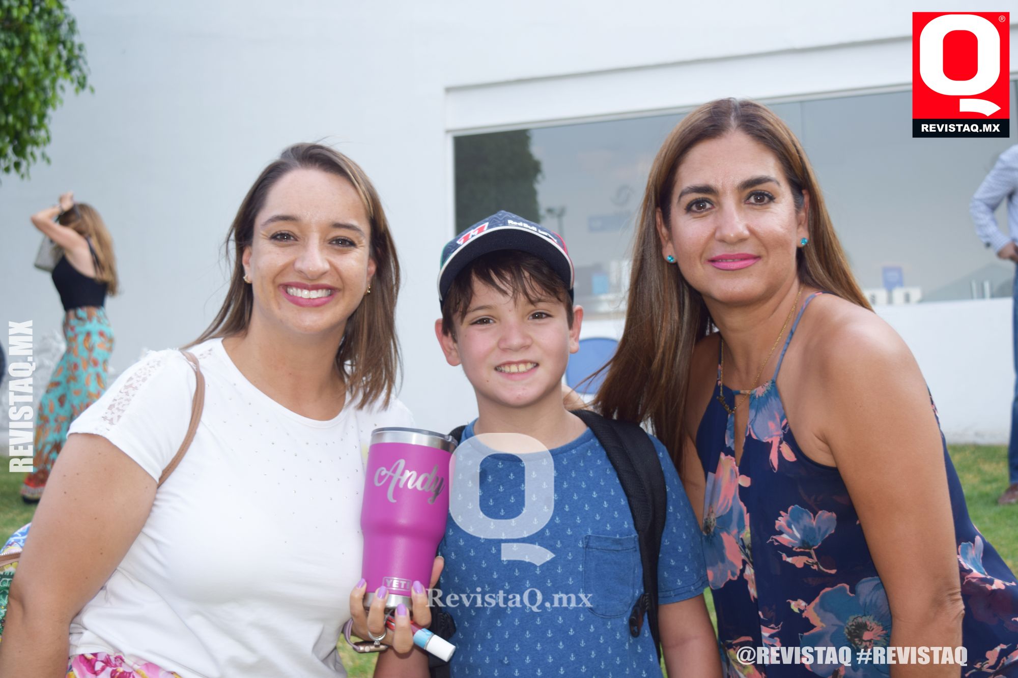 Q RETRO. - INAUGURAN CANCHAS DE PÁDEL EN EL BRITANIA - Revista Q