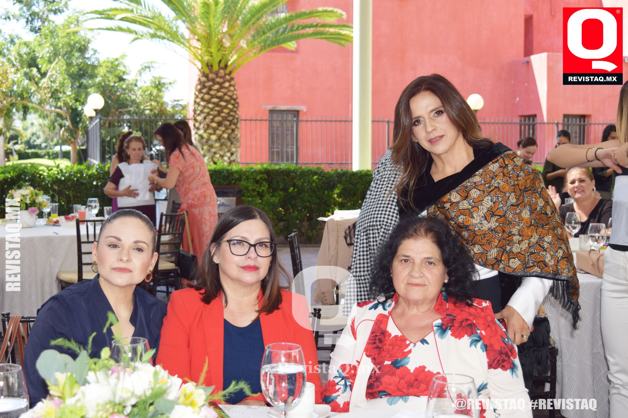 Q Retro. - Despedida de soltera de Martha Carolina Miranda - Revista Q