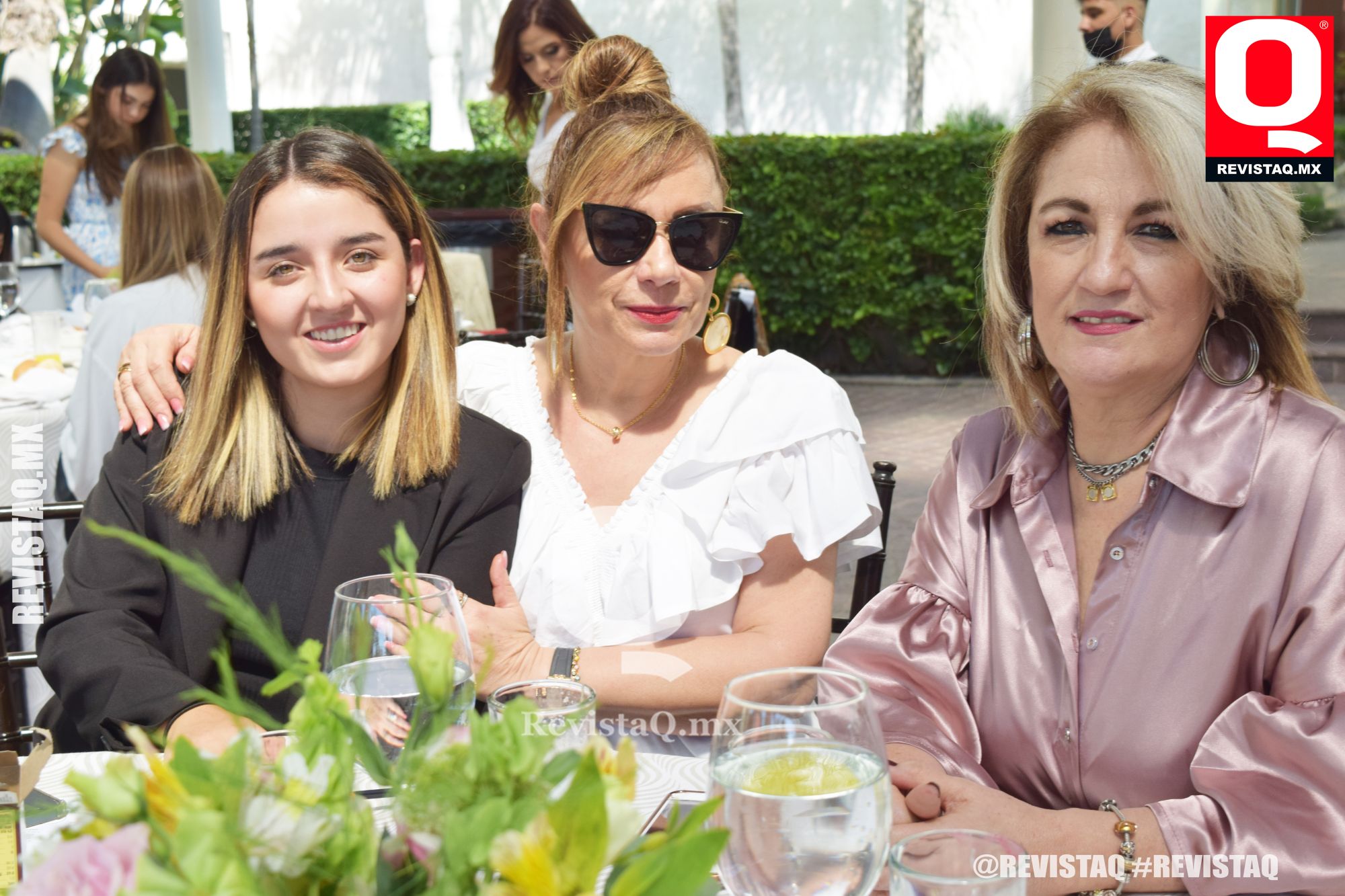 Q Retro. - Despedida de soltera de Martha Carolina Miranda - Revista Q