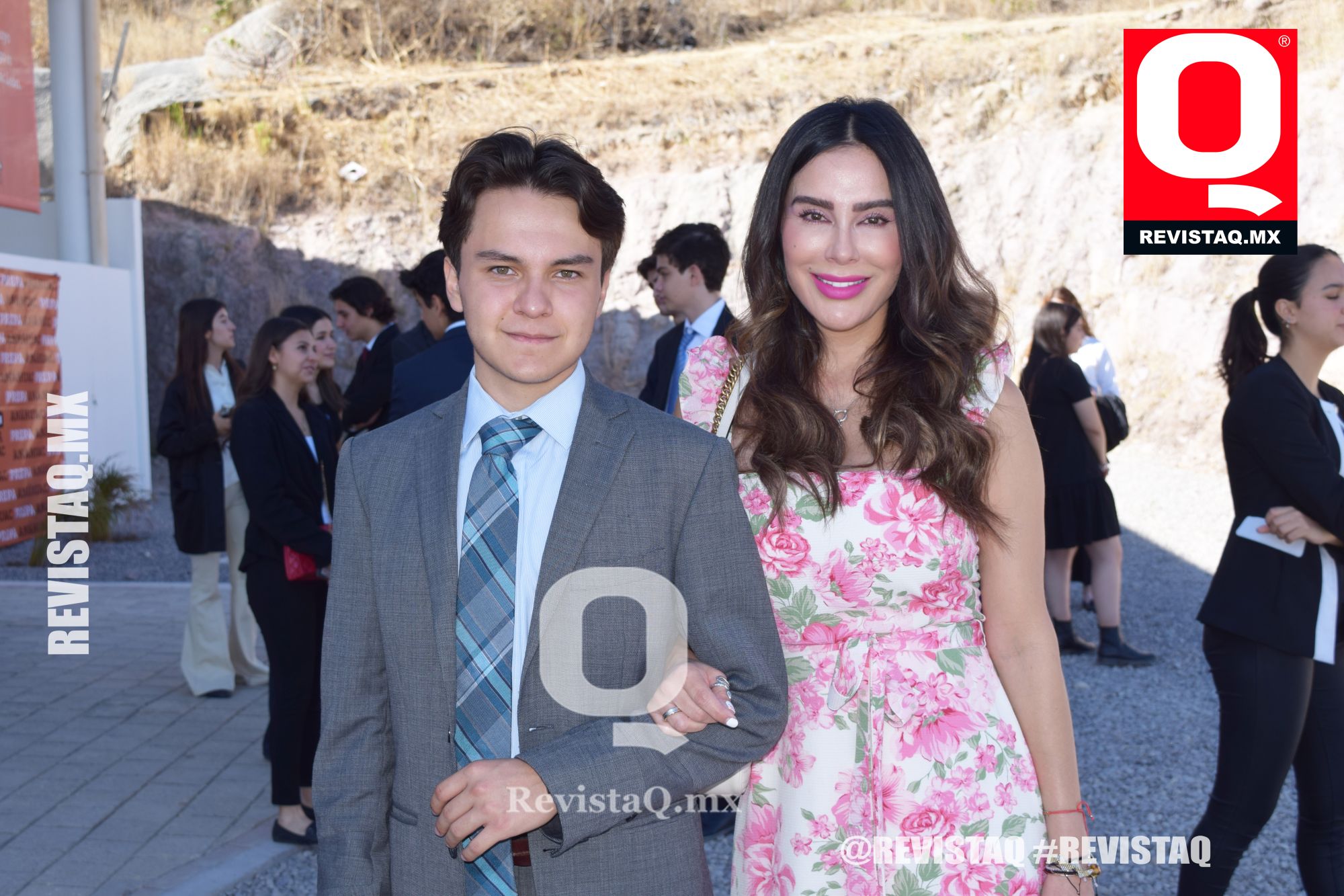 Q Retro. - “HAPPY MOTHER´S DAY ANÁHUAC” - Revista Q