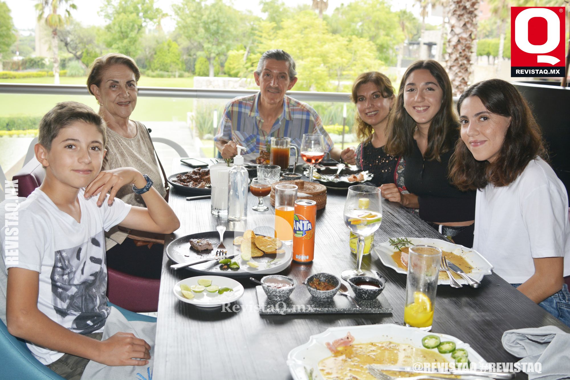 Q retro. – MOMENTOS QUE SE DISFRUTAN EN LA DULCE VIDA Q - Revista Q