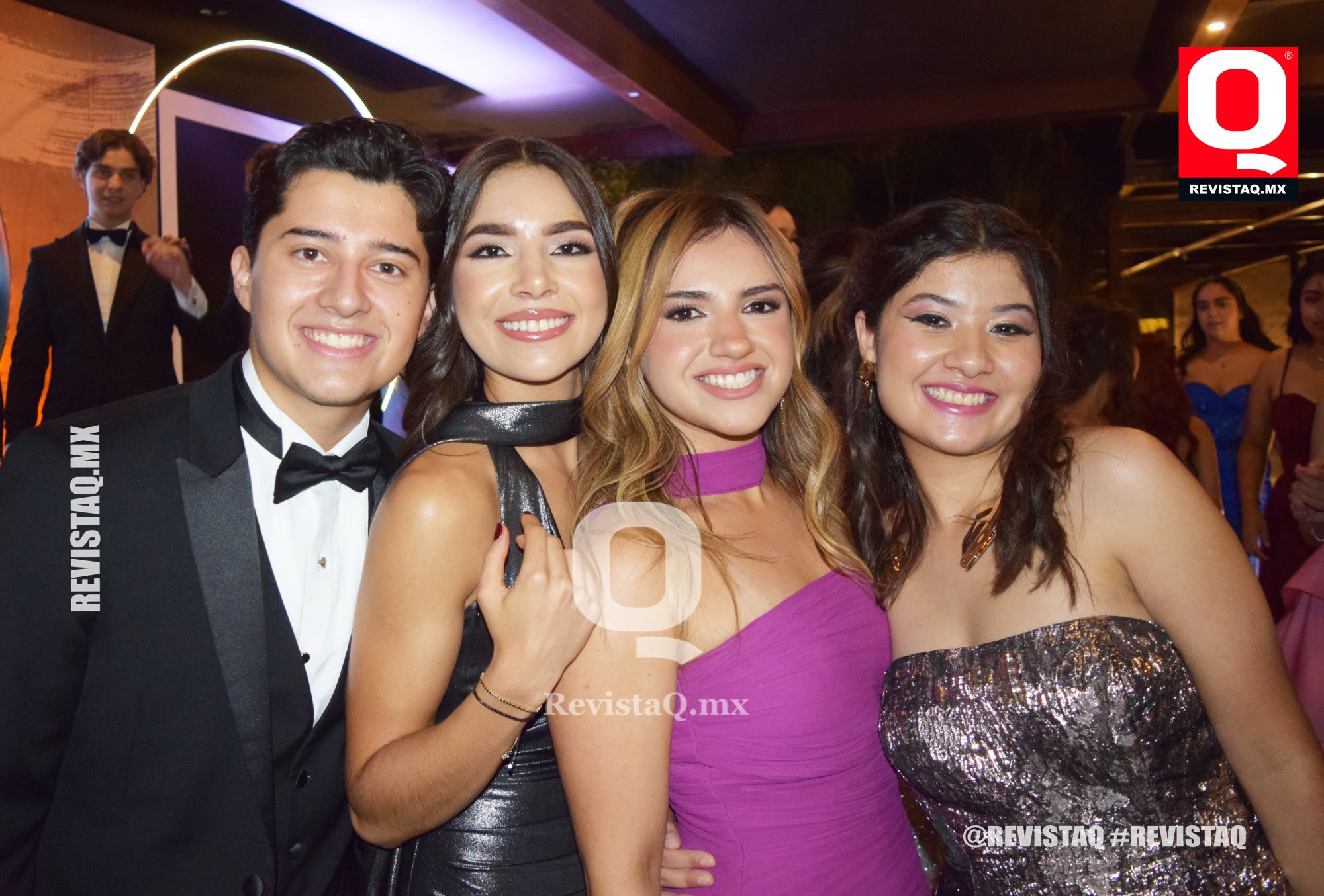 SE GRADÚAN Y TIENEN GRAN RECEPCIÓN - Revista Q