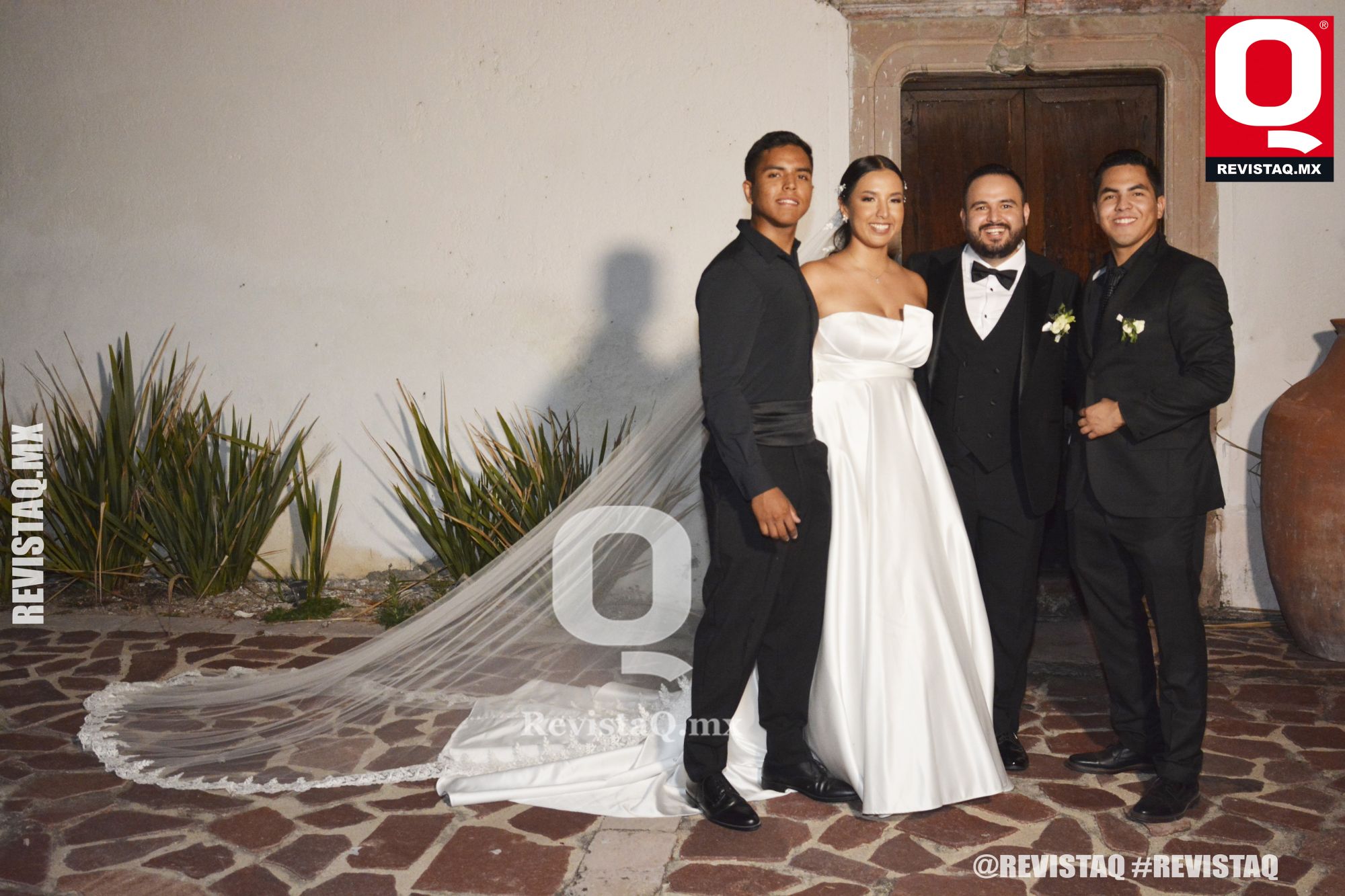 Toño Escobedo y Victoria Noriega celebran su boda con velada de ensueño ...